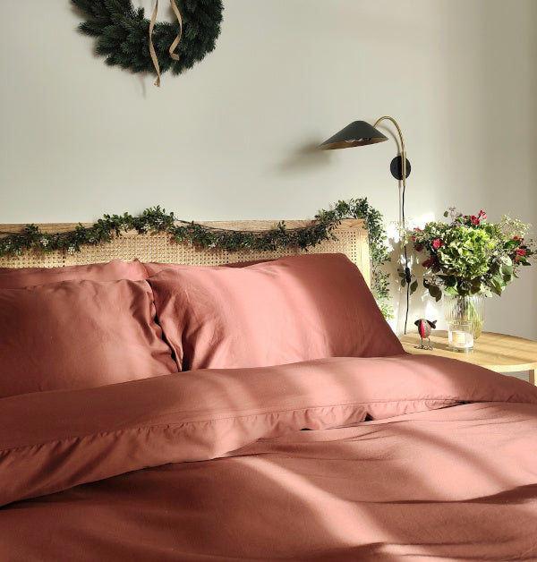 White Duvet Covers & Bed Sheets | Linenbundle UK